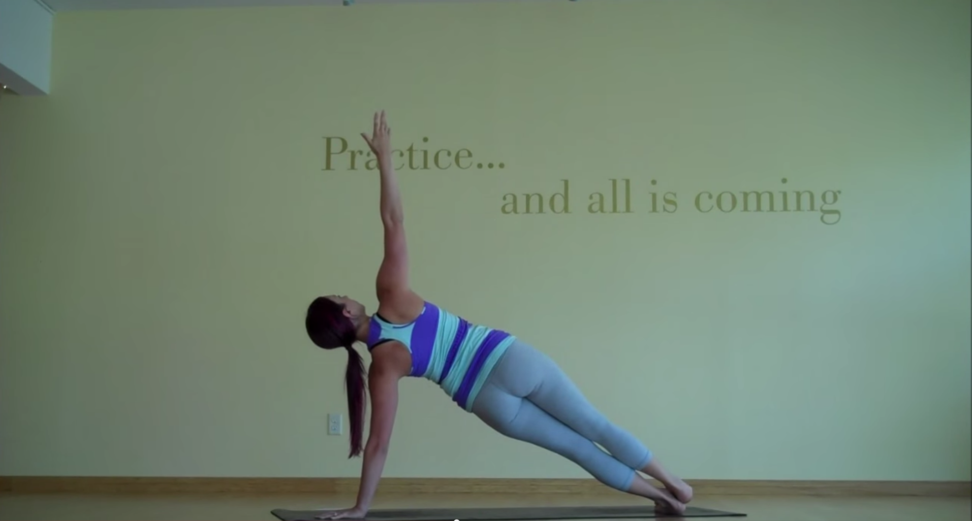 35 Minute Shoulder Flow | MIKKI TROWBRIDGE YOGA